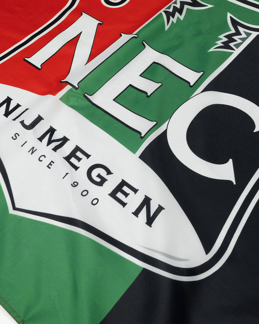 Vlaggen en Auto – N.E.C. Nijmegen Fanshop